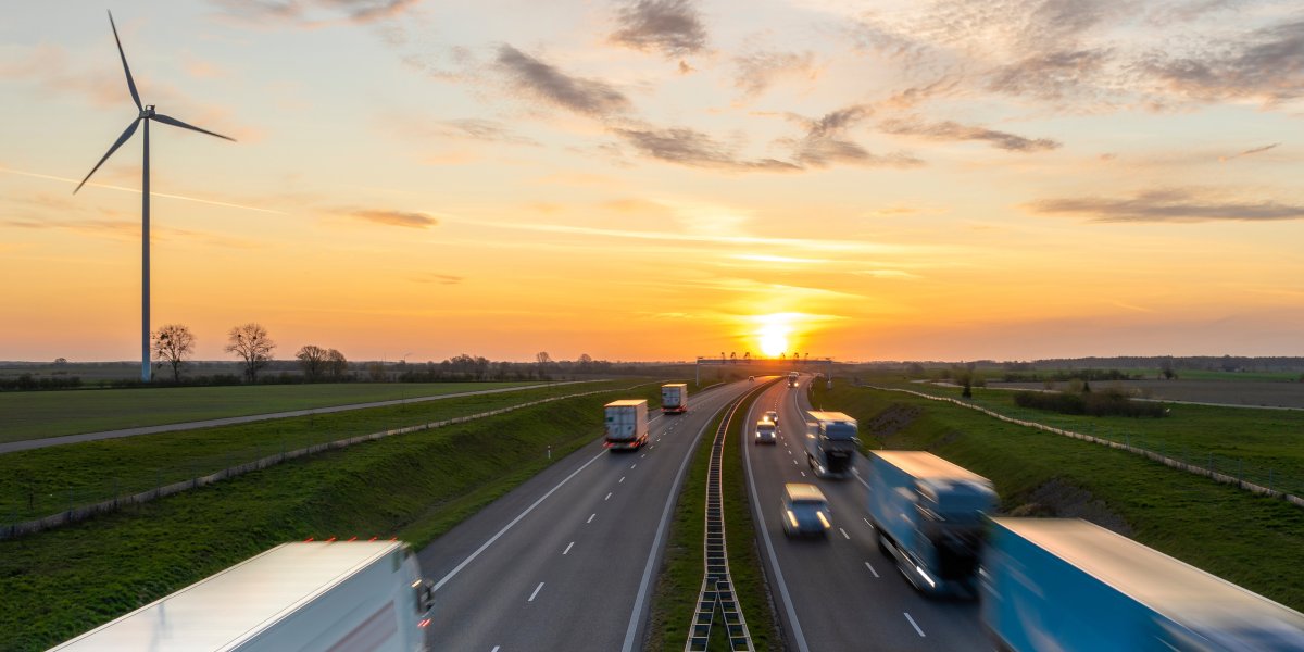 Decarbonising Fleet Operations: Strategies, Benefits, and Challenges